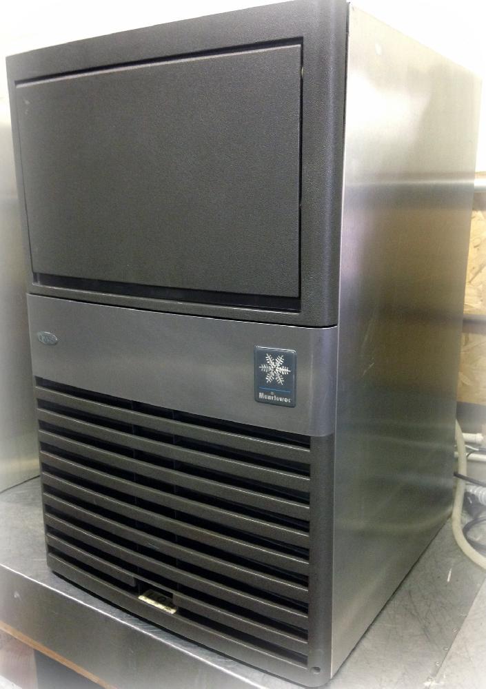 Manitowoc QM-45A Air cooled 95 lbs/day Ice machine