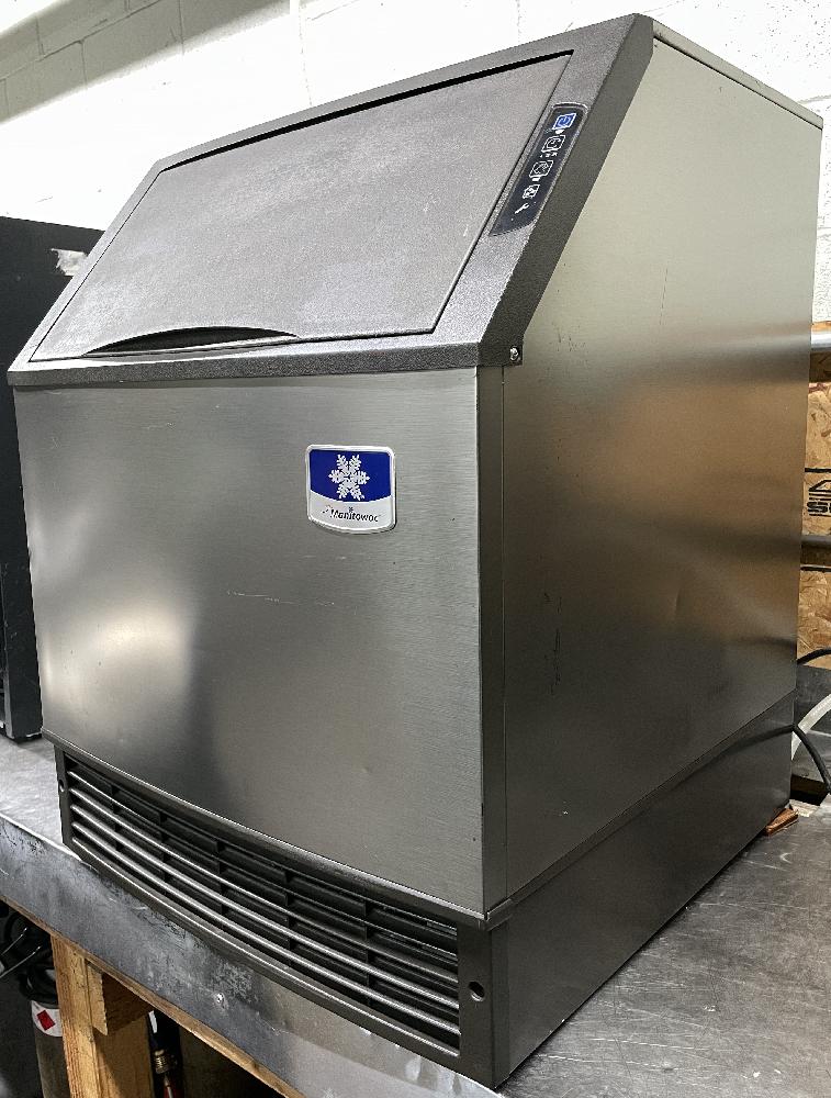 Manitowoc UY0190A Air cooled 188 lbs/day ice machine