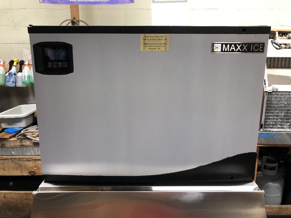 Maxx Ice MIM500N Air cooled 521 lbs/day digital ice maker