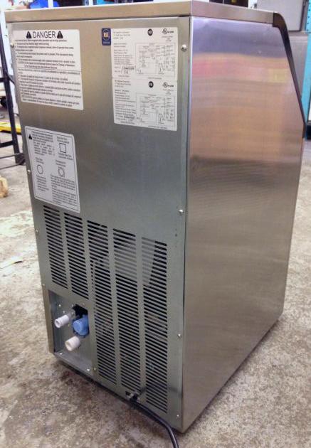 Norpole EWCIM65S Air cooled 65 lbs/day ice machine