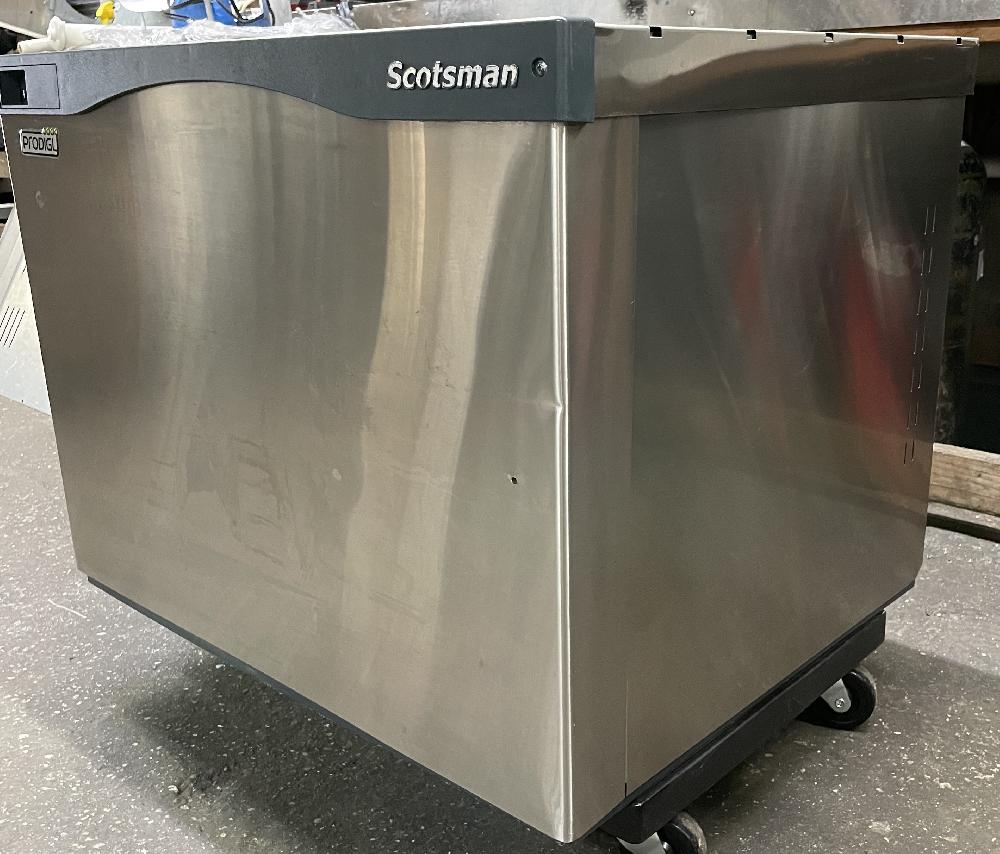 Scotsman C0630SA Air cooled 640 lbs/day Ice Machine