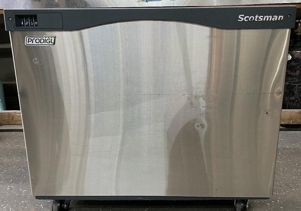 Scotsman C0630SA Air cooled 640 lbs/day Ice Machine