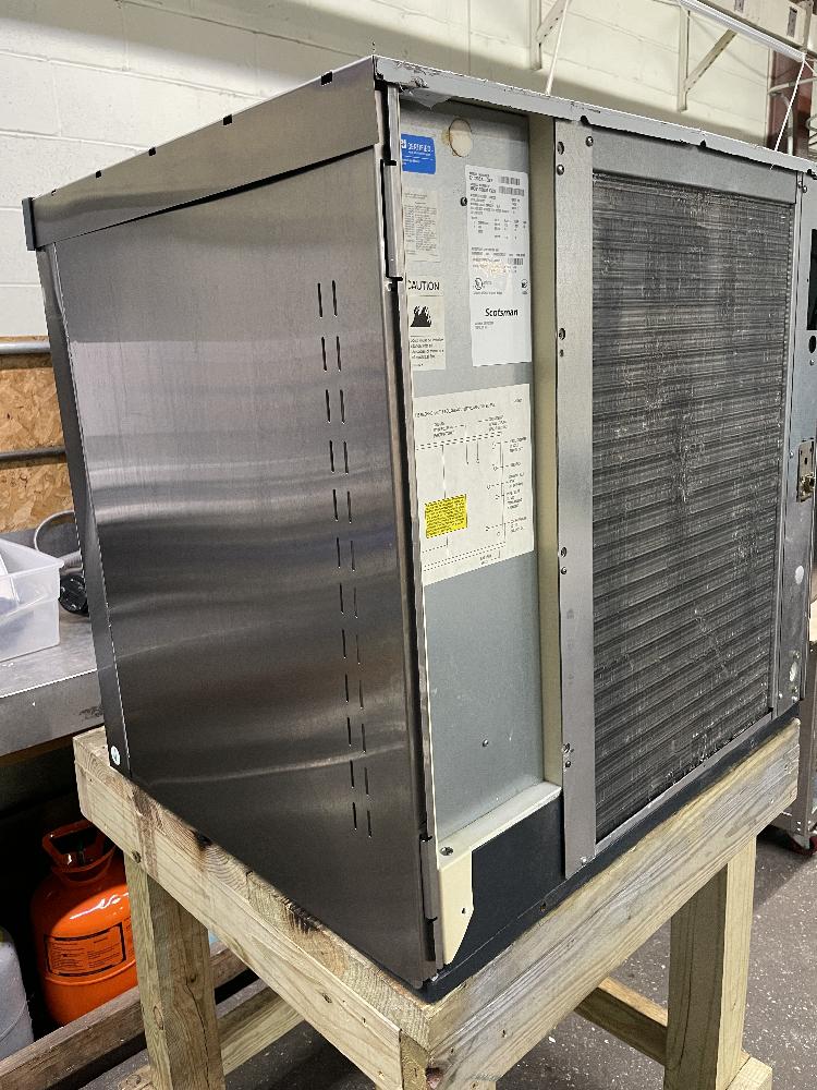 Scotsman C1030MA Air cooled 1077 lbs/day Ice Machine