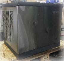 Scotsman CME256AS Air cooled 307 lbs/day Ice Machine
