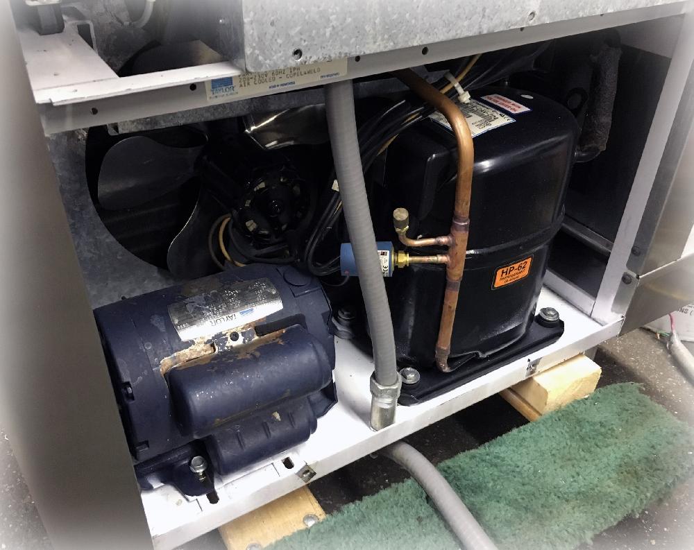 Taylor 490-27 Gravity thick milkshake machine