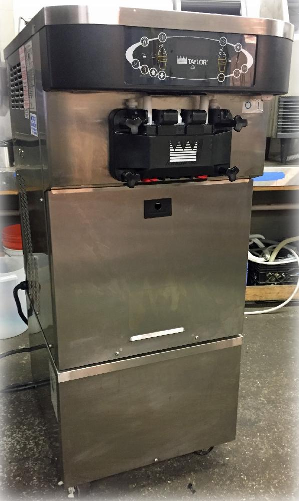 Taylor C723-33 Gravity soft serve ice cream machine