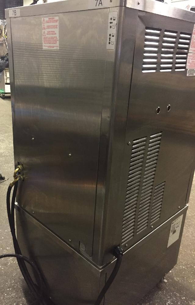 Taylor C723-33 Gravity soft serve ice cream machine